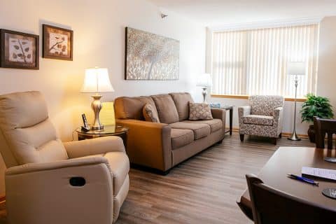 Independent Senior Living | Charter House | Rochester MN